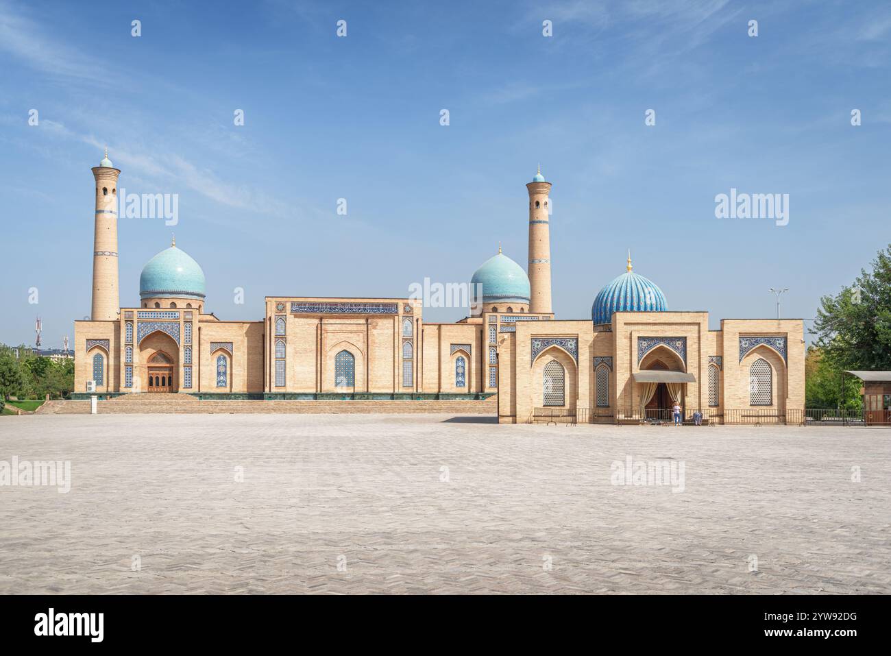 Hazrati Imam Mosque and Muyi Muborak Madrasah, Uzbekistan Stock Photo ...