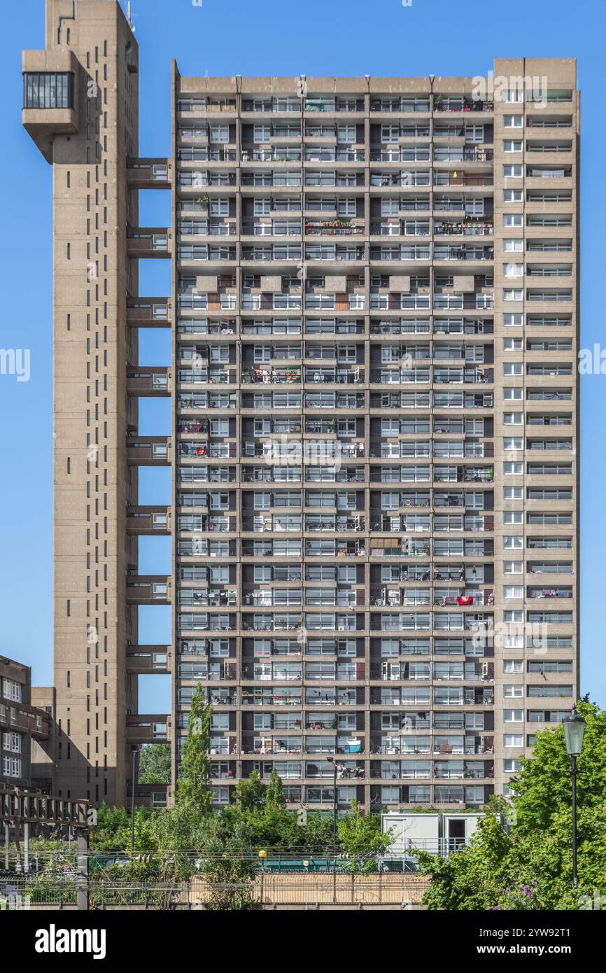 A Brutalist style tower block, Trellick Tower, in London, UK Stock ...