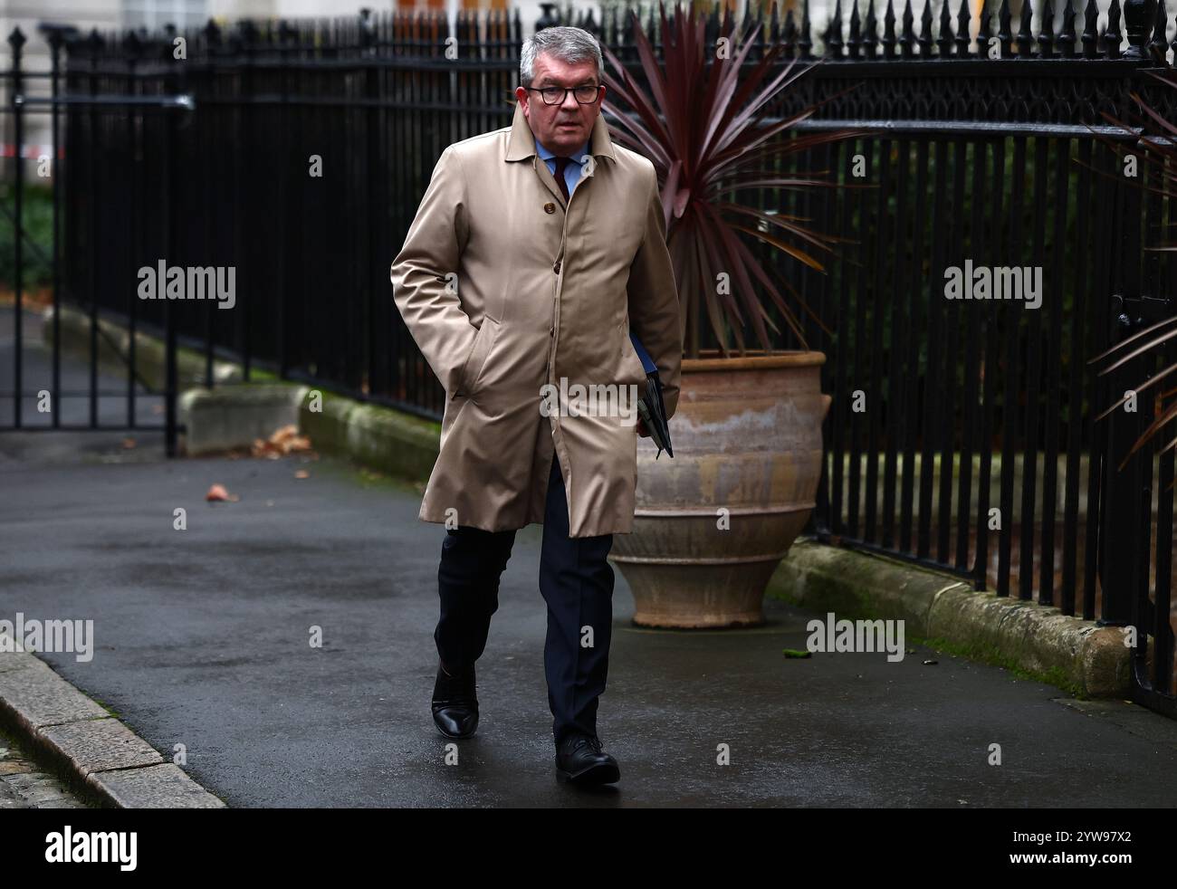 Border security uk and france hi-res stock photography and images - Alamy