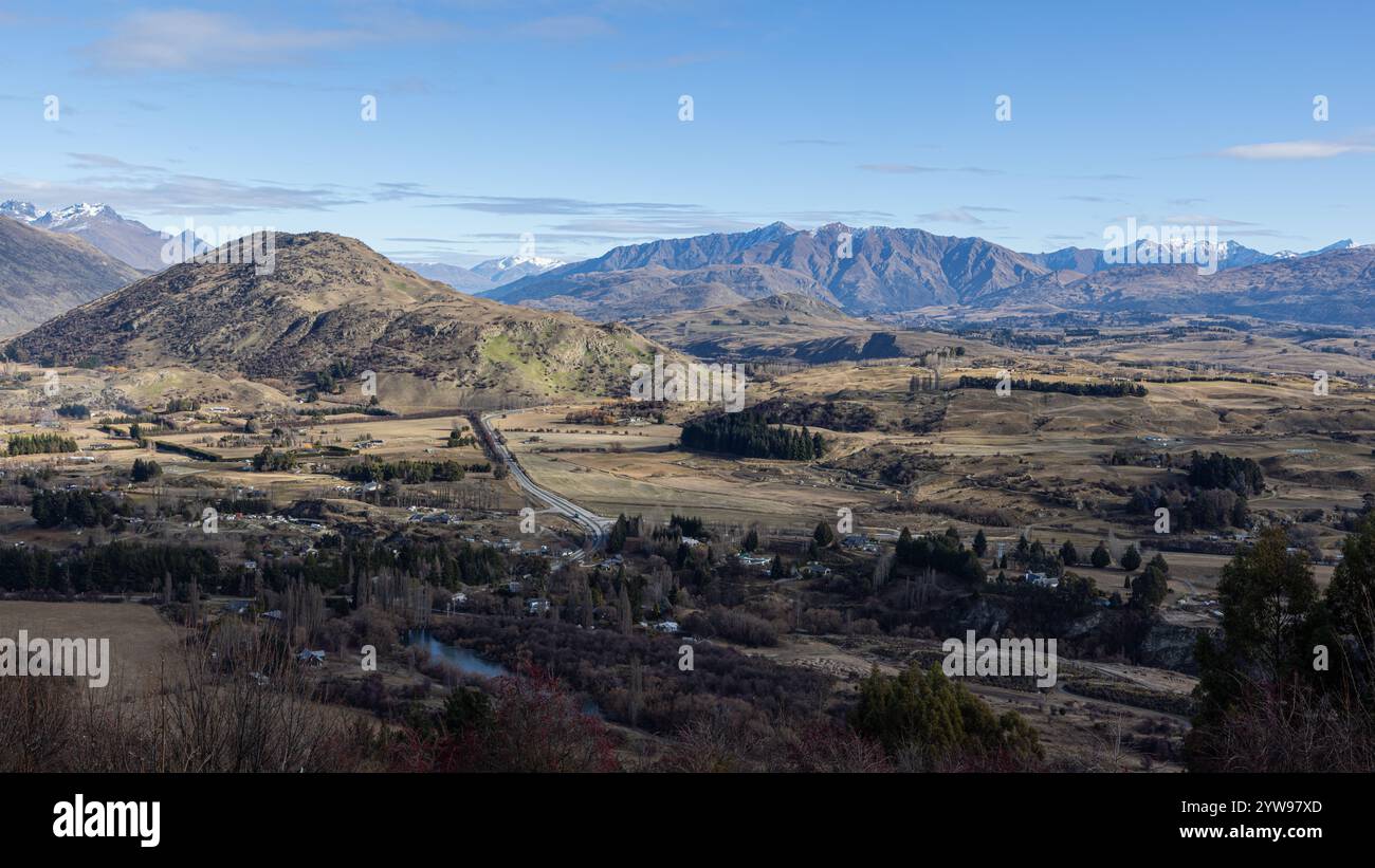 Crown Range Lookout Stock Photo - Alamy