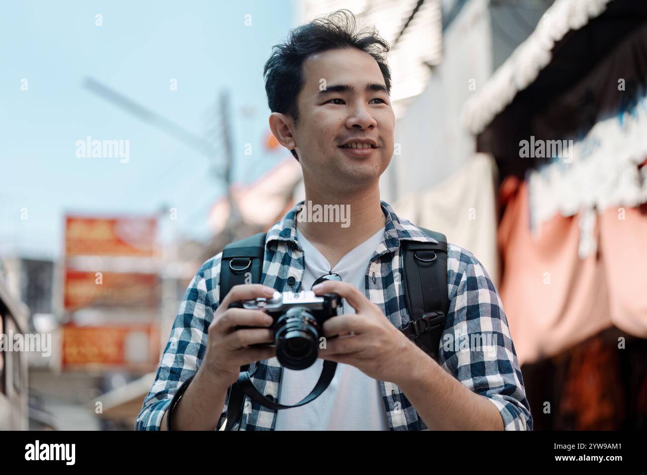 Travel photographer captures urban life vibrant street scenes local ...