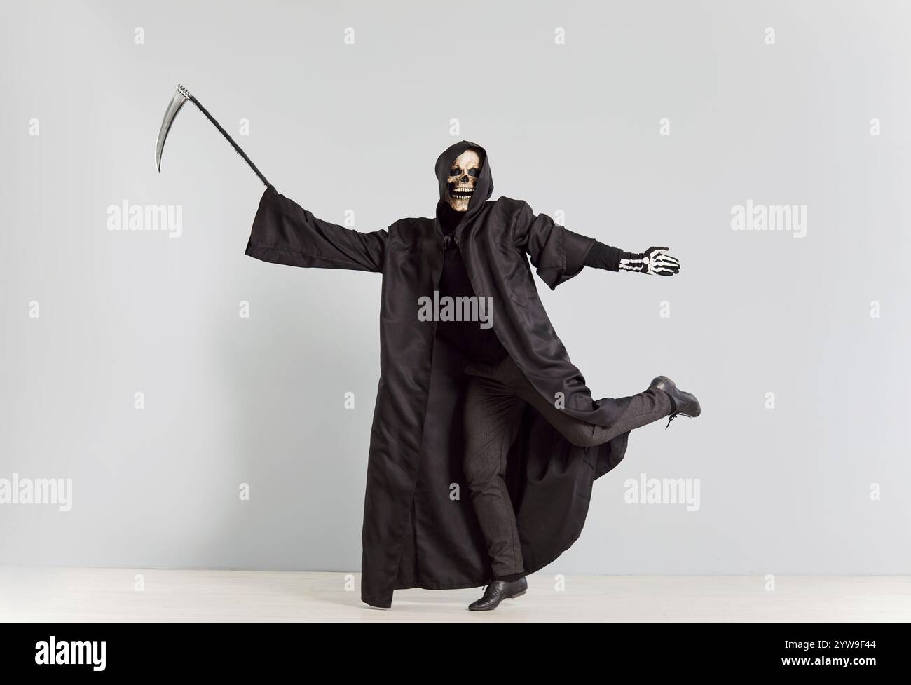 Scary dancing skeleton halloween background hi-res stock photography ...