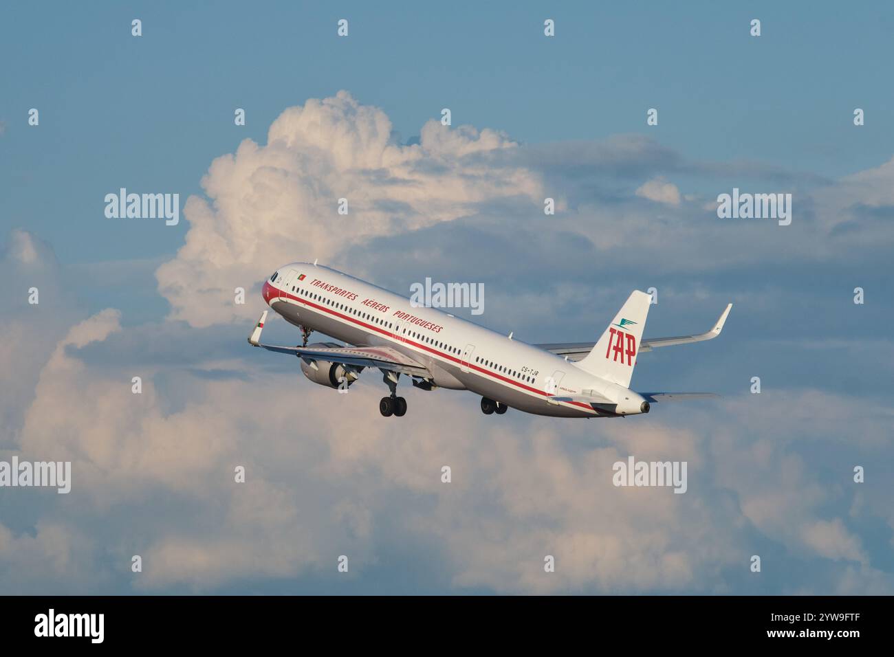TAP Air Portugal Airbus A321-251NX passenger plane take off in Humberto ...