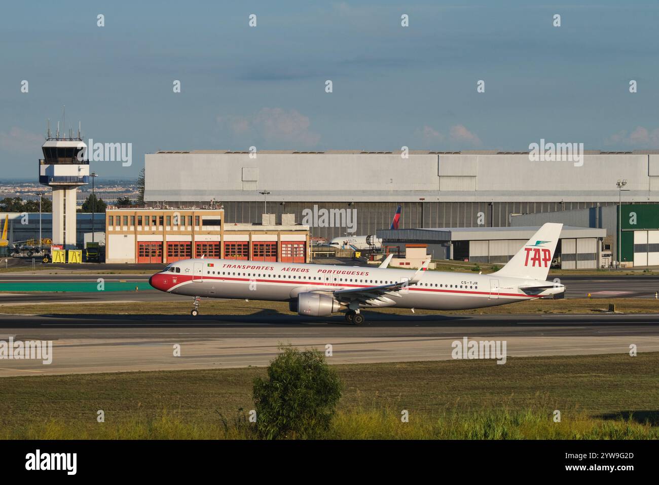 TAP Air Portugal Airbus A321-251NX passenger plane take off in Humberto ...