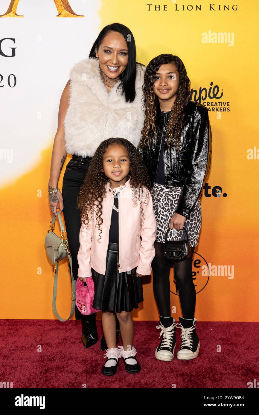 Hollywood, USA. 09th Dec, 2024. Nia Guzman, Royalty Brown and Sinatra ...