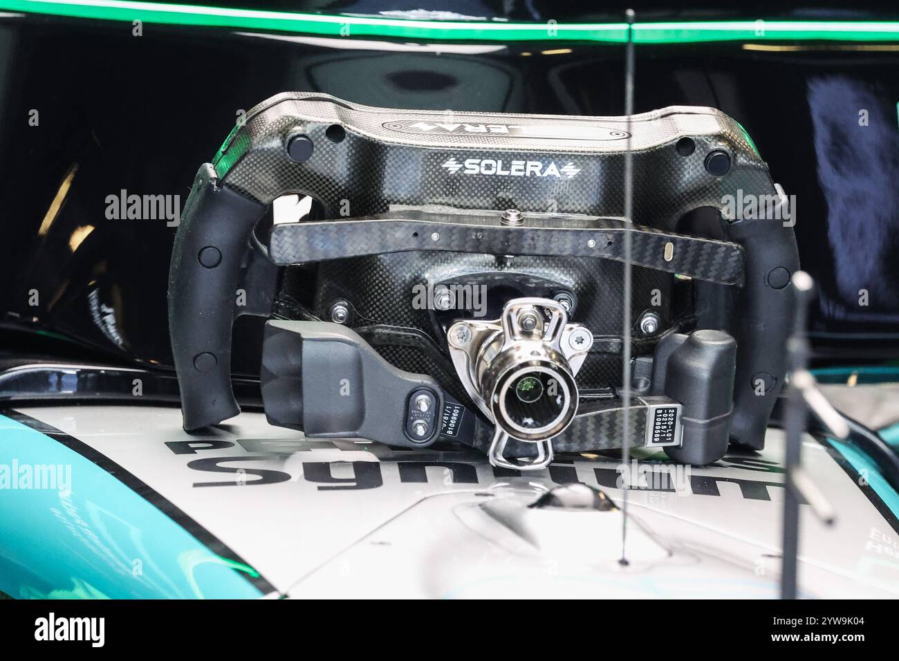 Mercedes AMG F1 Team W15, mechanical detail steering wheel, volant ...