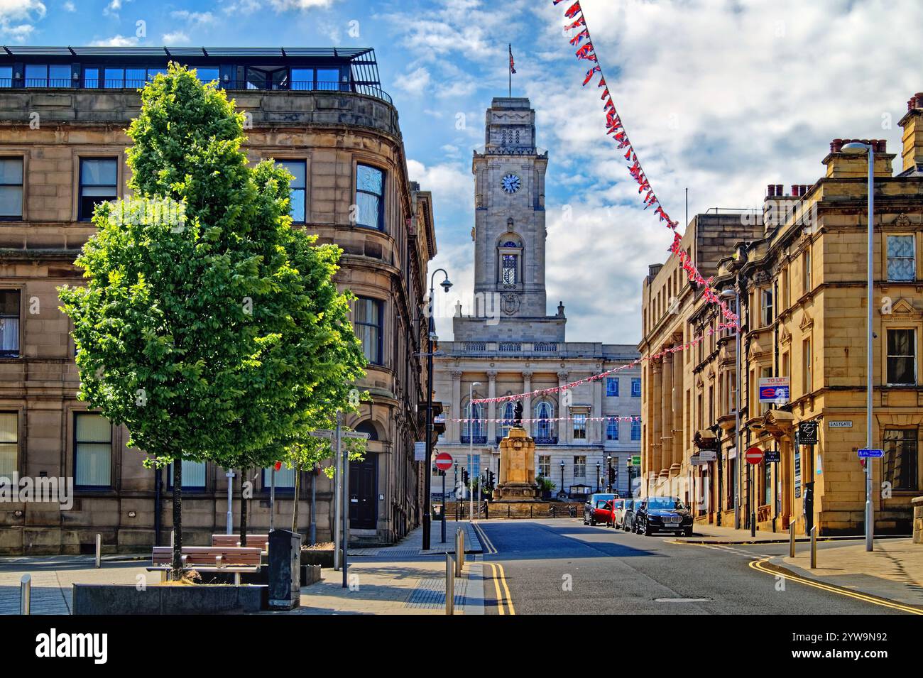 UK, South Yorkshire, Barnsley, Town Hall and War Memorial with Union ...