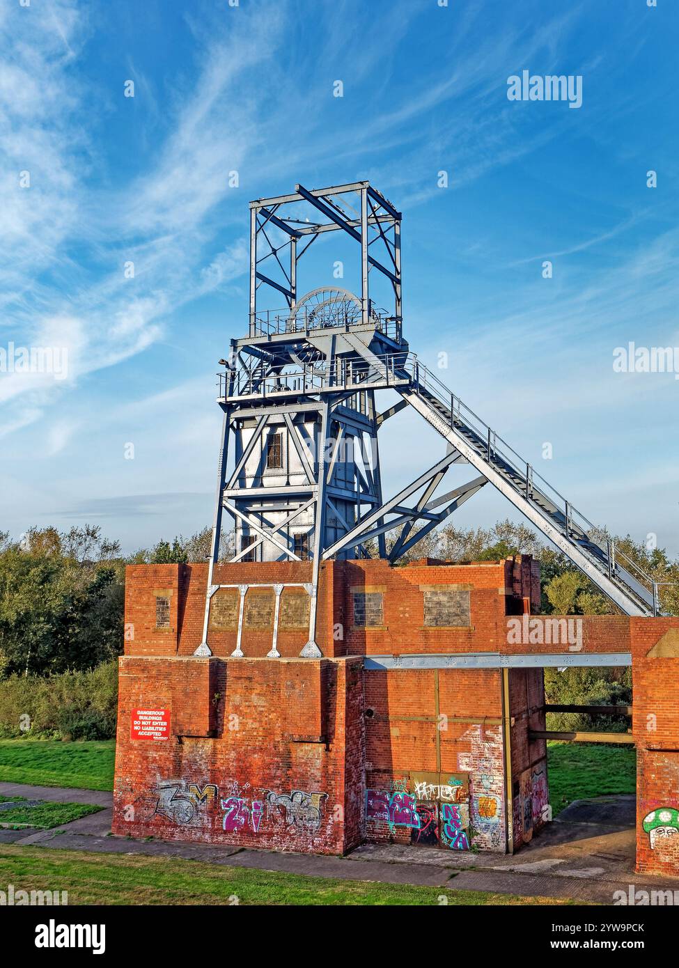 Yorkshire mining wheel hi-res stock photography and images - Alamy