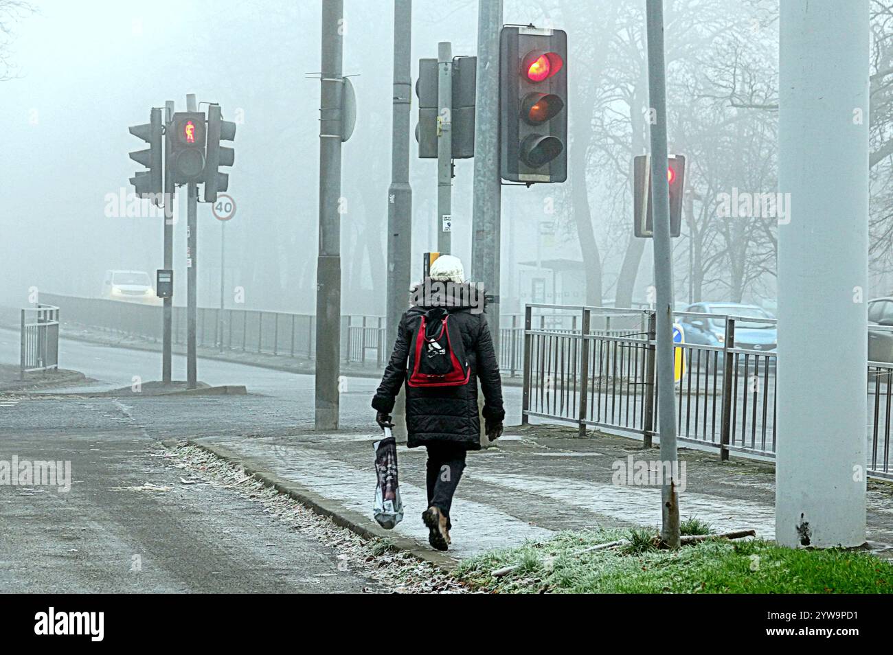Glasgow, Scotland, UK. 10th December, 2024. UK Weather: Freezing fog ...
