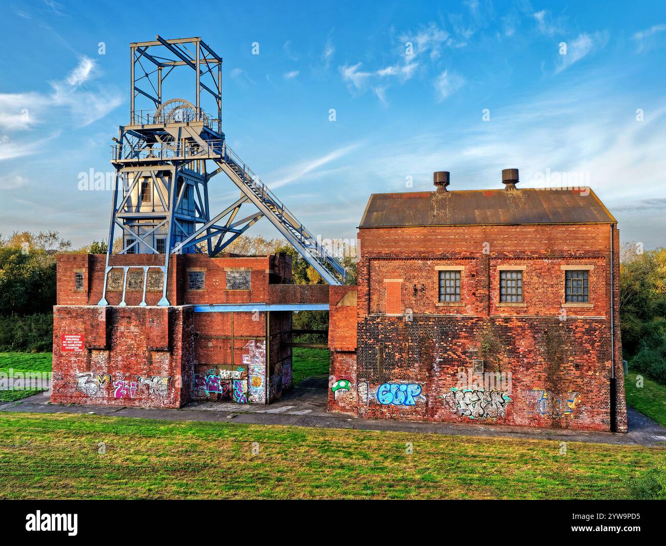 Colliery wheel house hi-res stock photography and images - Alamy