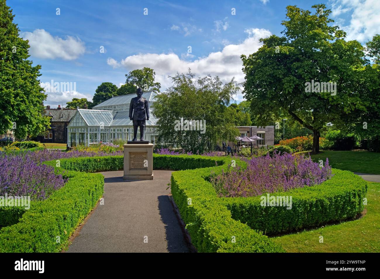 UK, West Yorkshire, Huddersfield, Greenhead Park, Statue of Sikh ...
