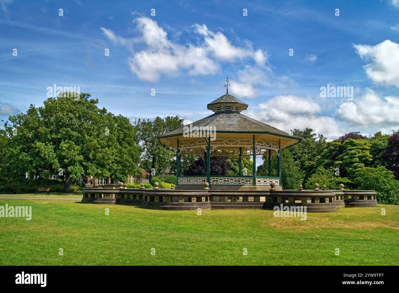 19th century grade ii listed bandstand hi-res stock photography and ...