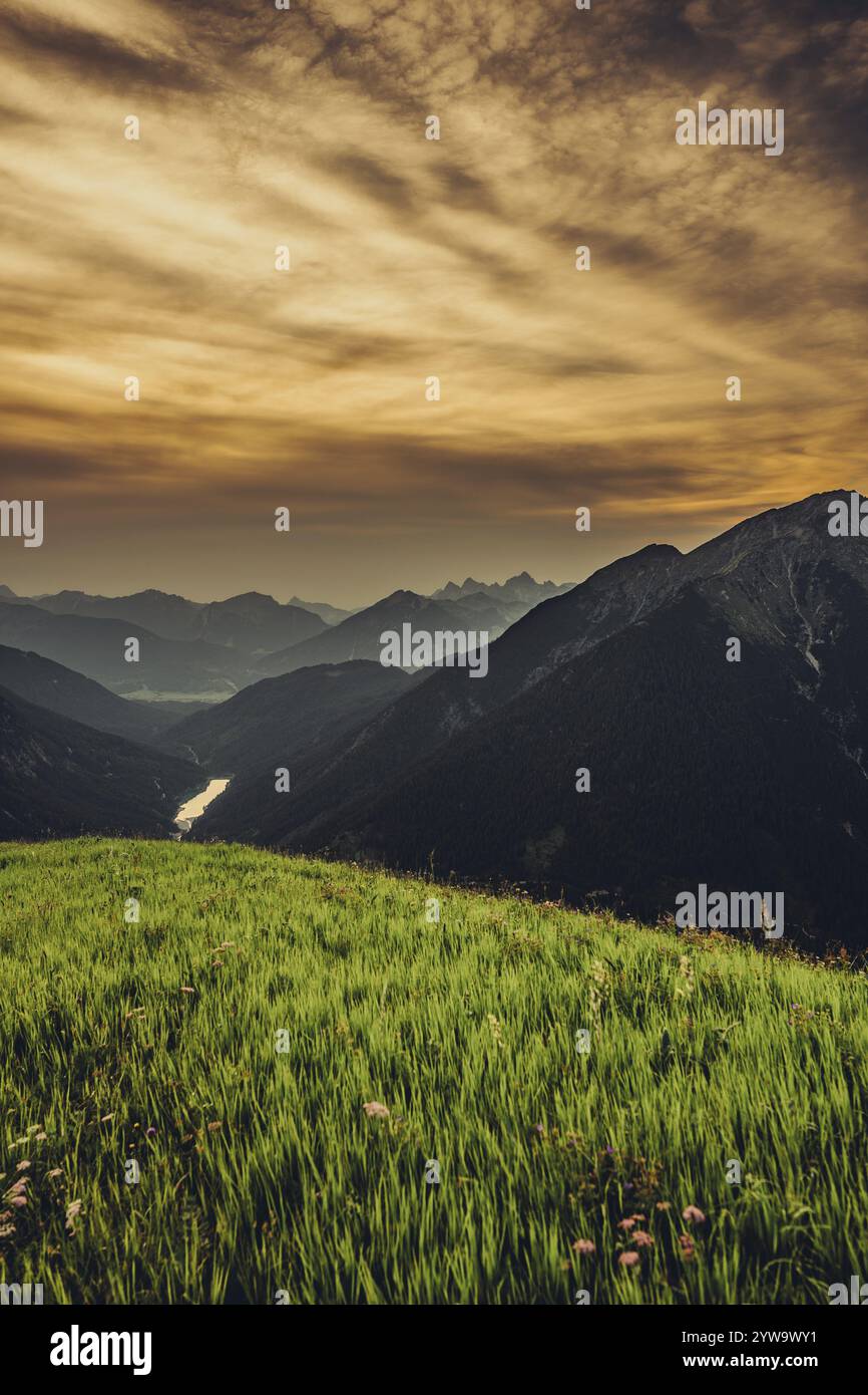 Hiking tour on the Hoenig mountain in the Lechtal valley near Berwang ...