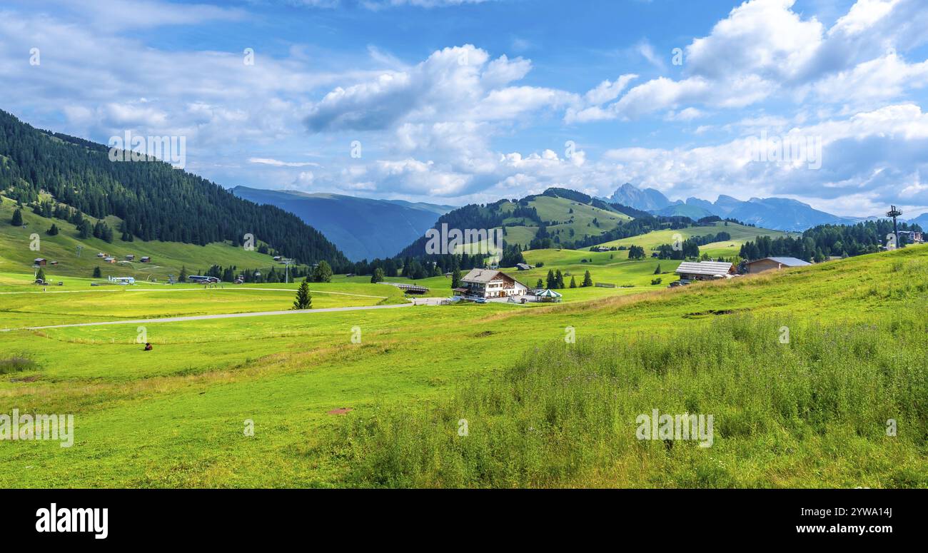 Breathtaking summer scenery in alpe di siusi, dolomites, italy ...