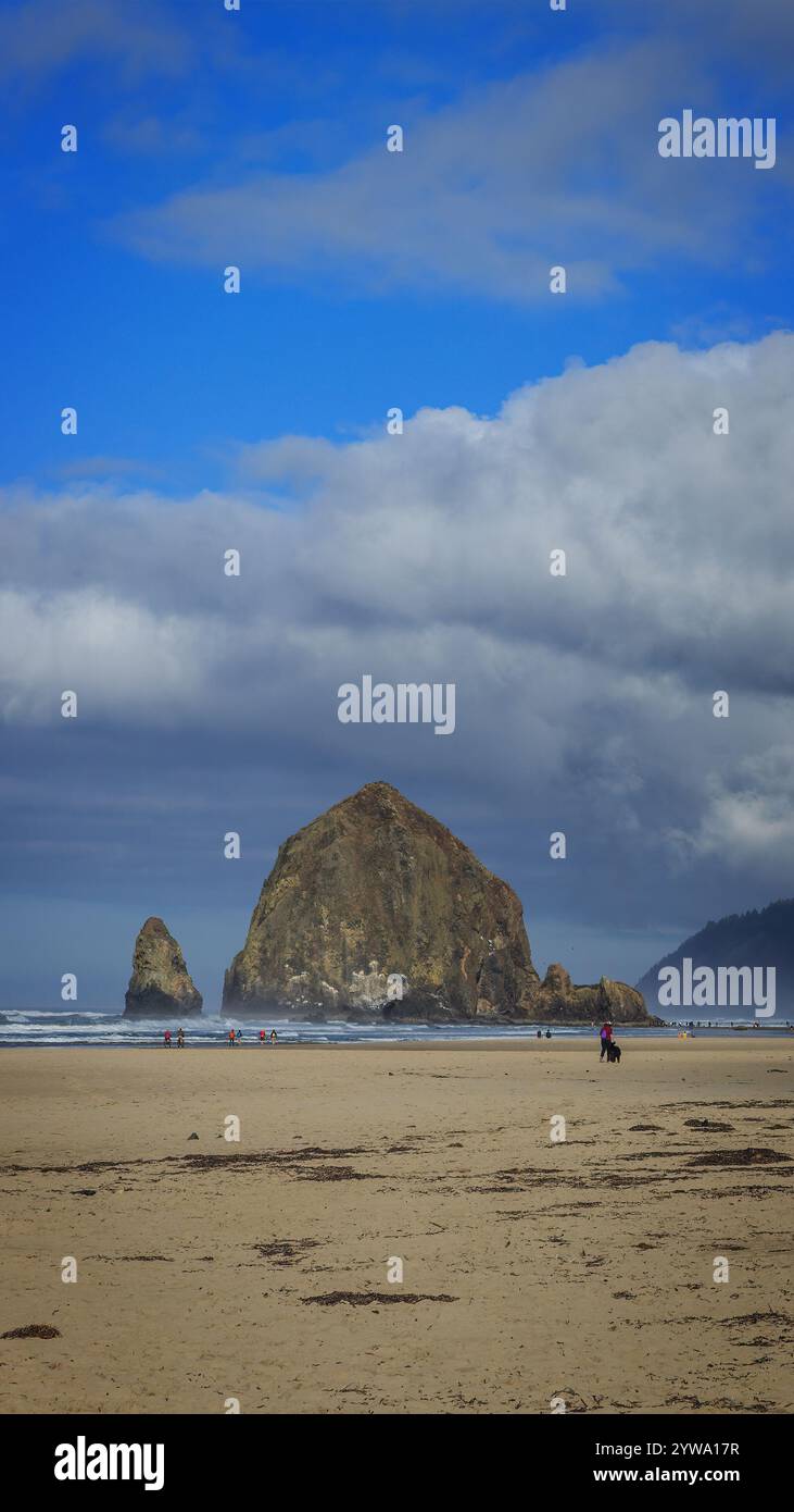 Haystack rock rising from pacific hi-res stock photography and images ...