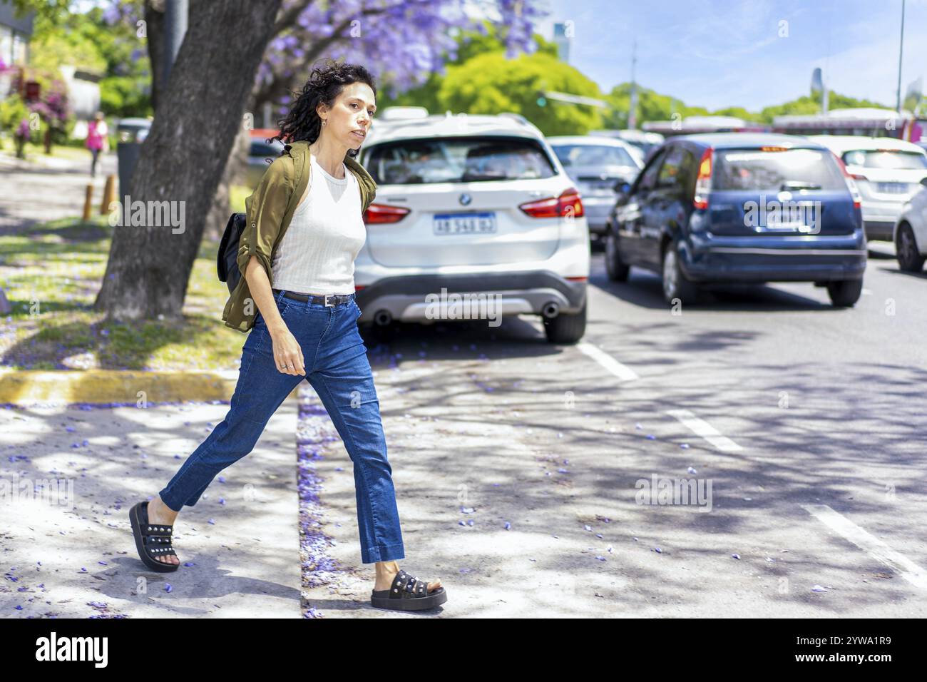 Cars driving on busy streets hi-res stock photography and images - Alamy