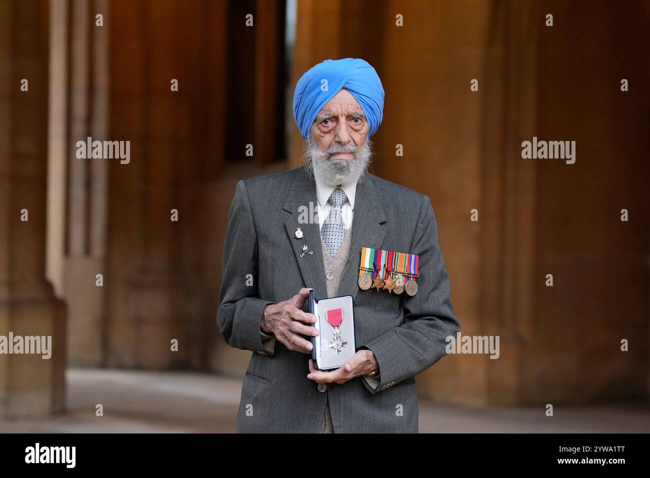 Havildar Major Rajindar Dhatt after being made an Honorary Member of ...