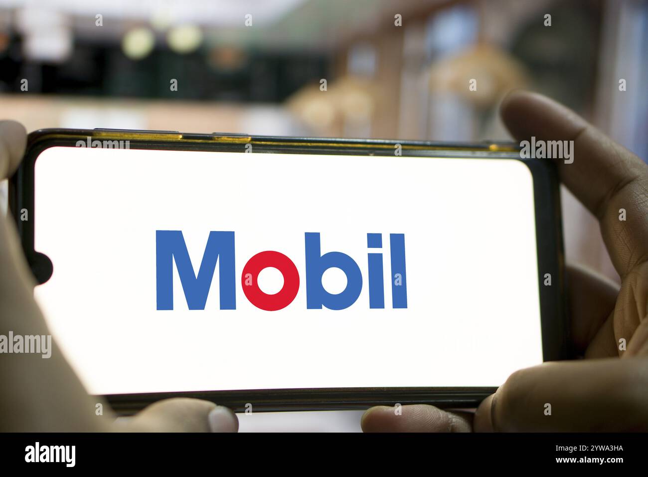 Mobil logo hi-res stock photography and images - Alamy