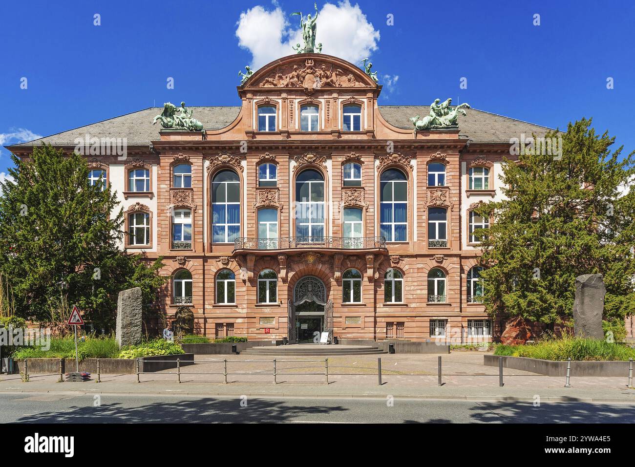 The Senckenberg Nature Museum in Frankfurt am Main, Museum of the ...