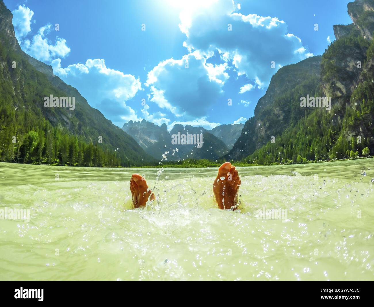 44 feet high hi-res stock photography and images - Alamy