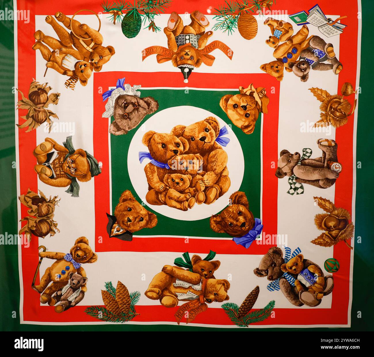 TEDDY BEAR EXHIBITION MUSEE DES ARTS DECORATIFS PARIS Stock Photo - Alamy