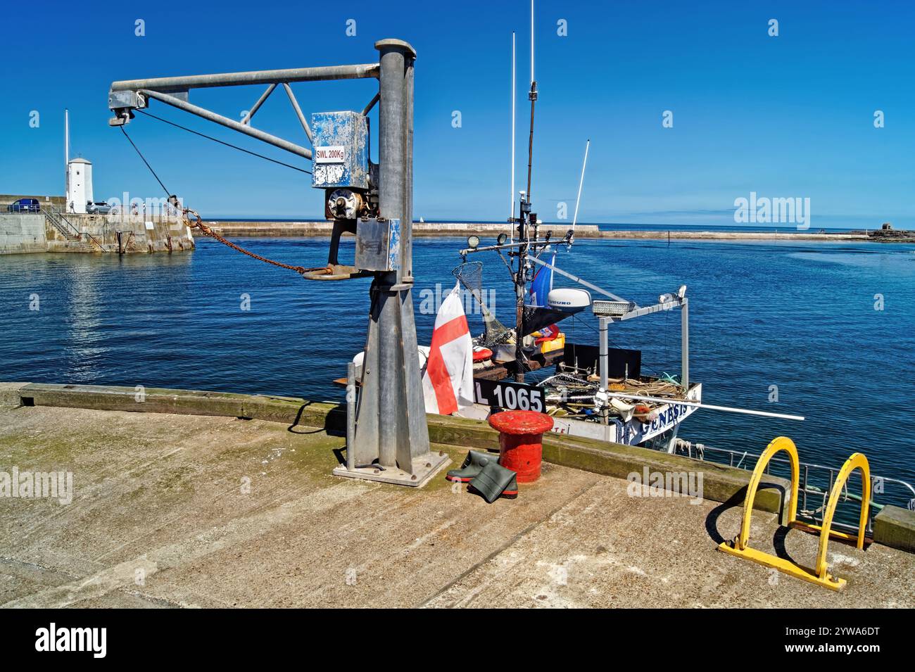 UK, Northumberland, Seahouses, North Sunderland Harbour, Inner Harbour ...