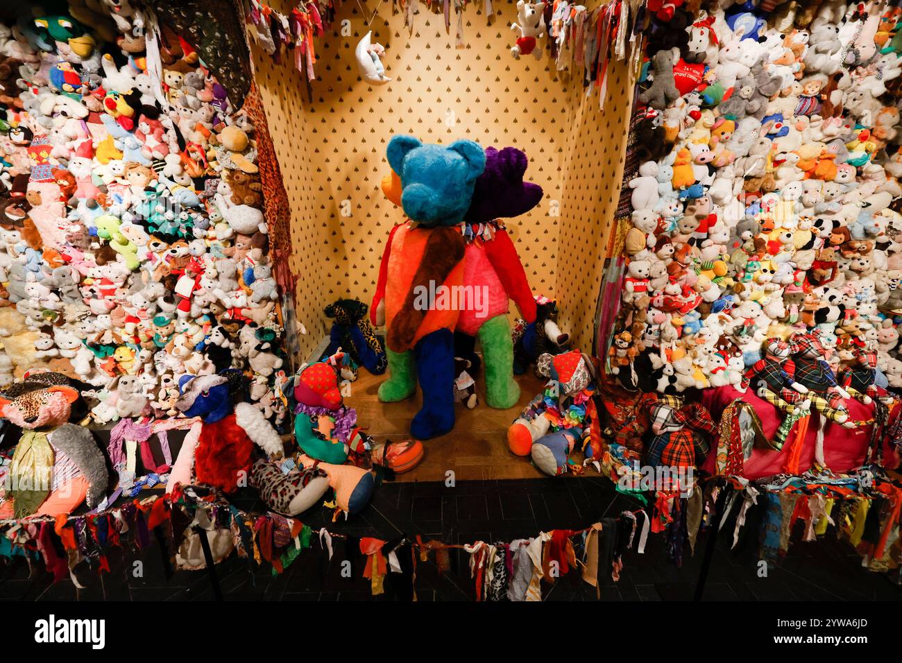 TEDDY BEAR EXHIBITION MUSEE DES ARTS DECORATIFS PARIS Stock Photo - Alamy