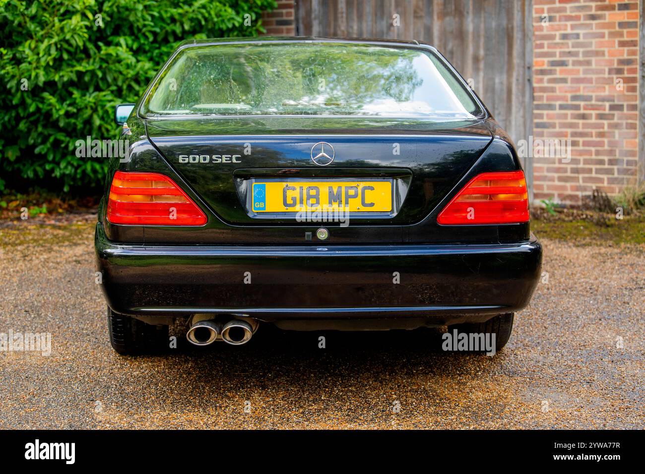 Mercedes 600SEL V12 powered ultra luxury coupe Stock Photo - Alamy