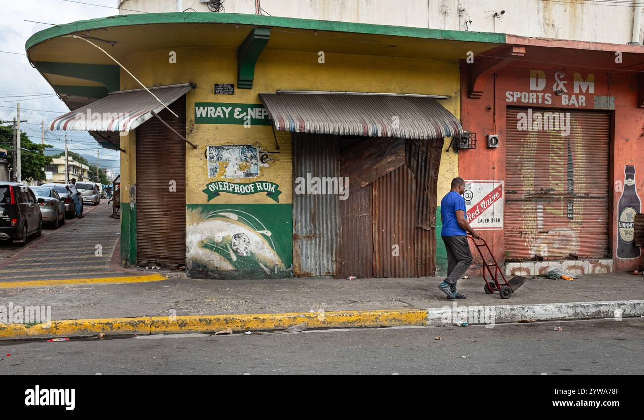 Kingston jamaica street hi-res stock photography and images - Alamy
