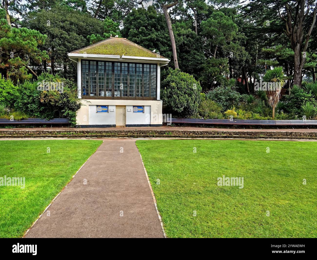 UK, Dorset, Bournemouth, Pine Walk Bandstand next to River Bourne in ...