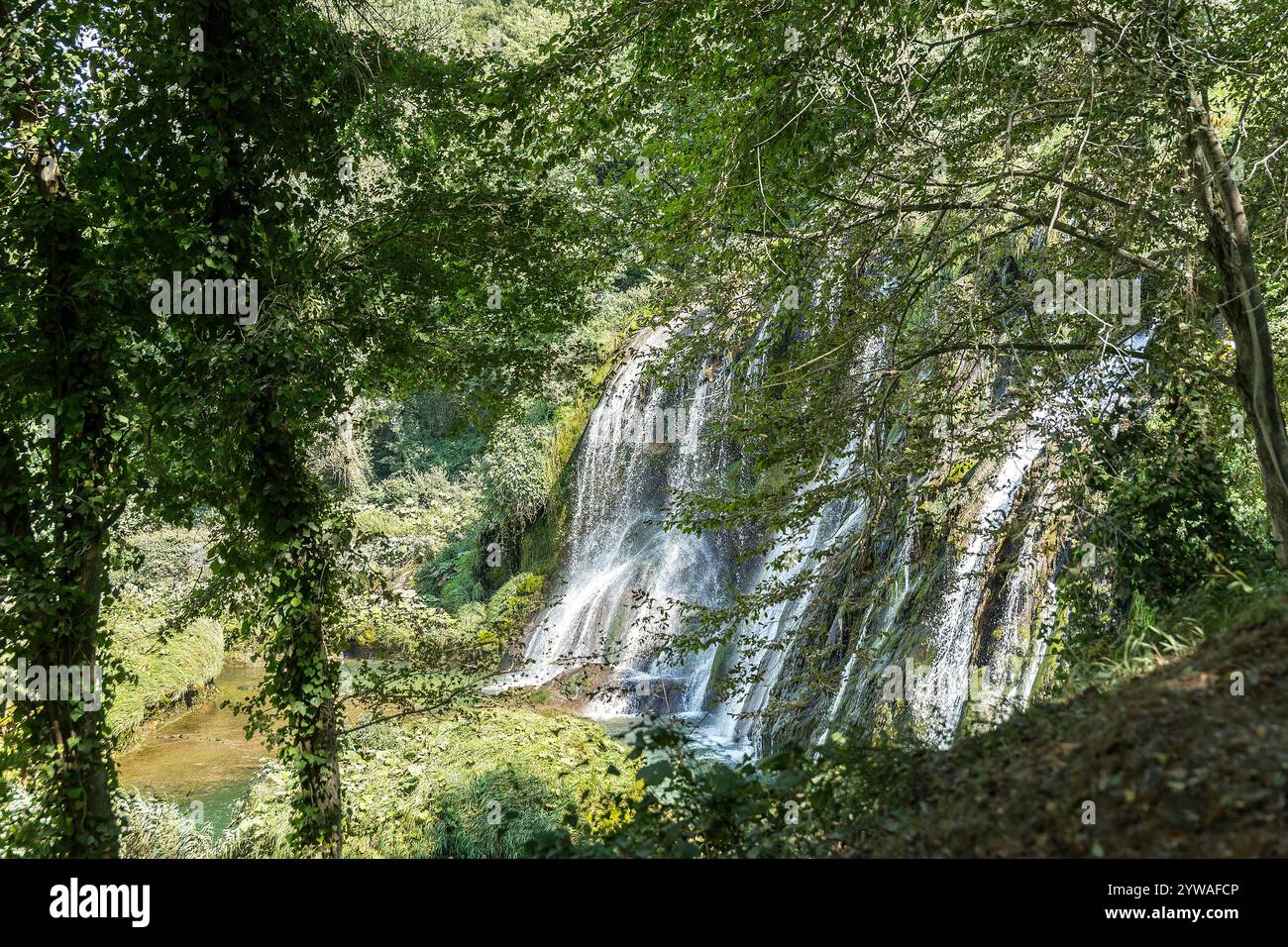 Wonderful Natural Sceneries of The Marmore Falls (Cascata delle Marmore ...