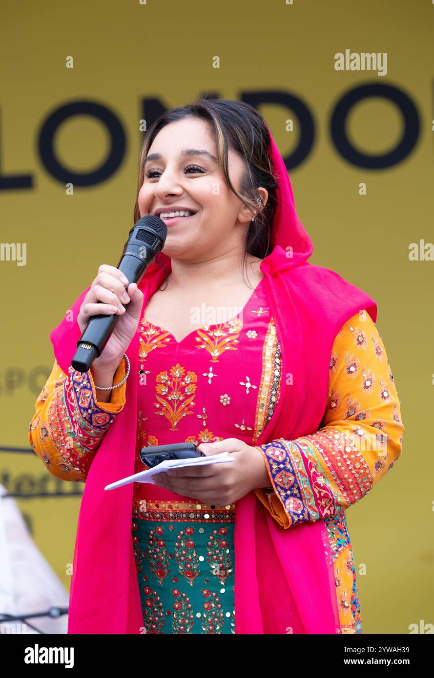 Asian disability network hi-res stock photography and images - Alamy