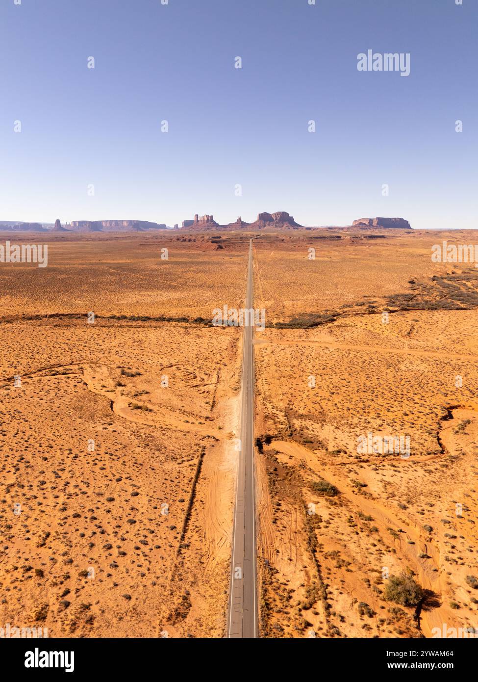 Forrest Gump point, Utah, on US-163 Scenic route, view towards Monument ...