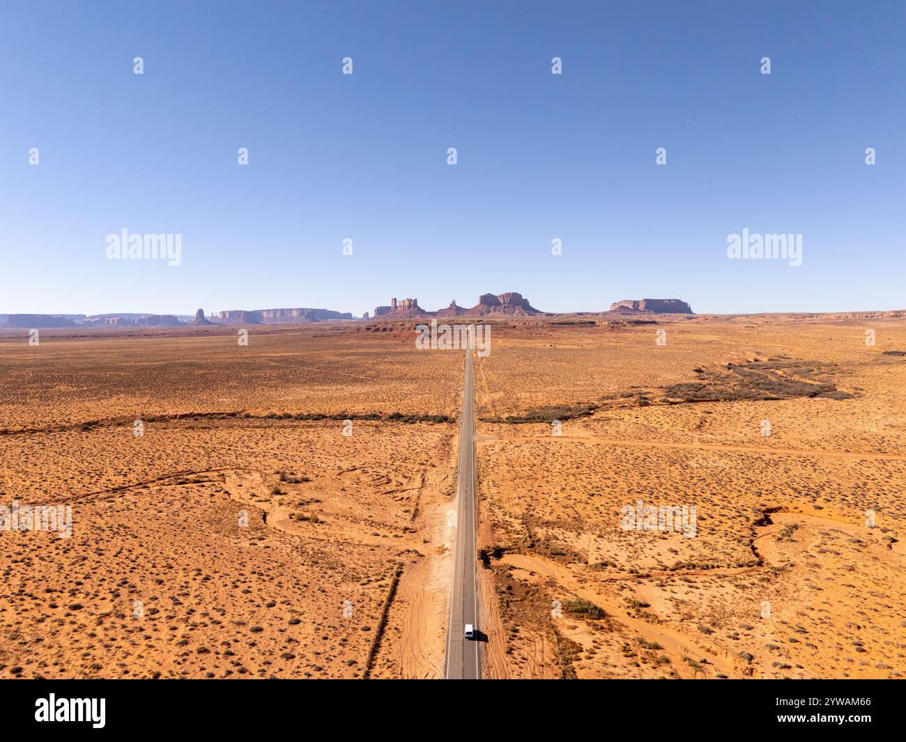 Forrest Gump point, Utah, on US-163 Scenic route, view towards Monument ...