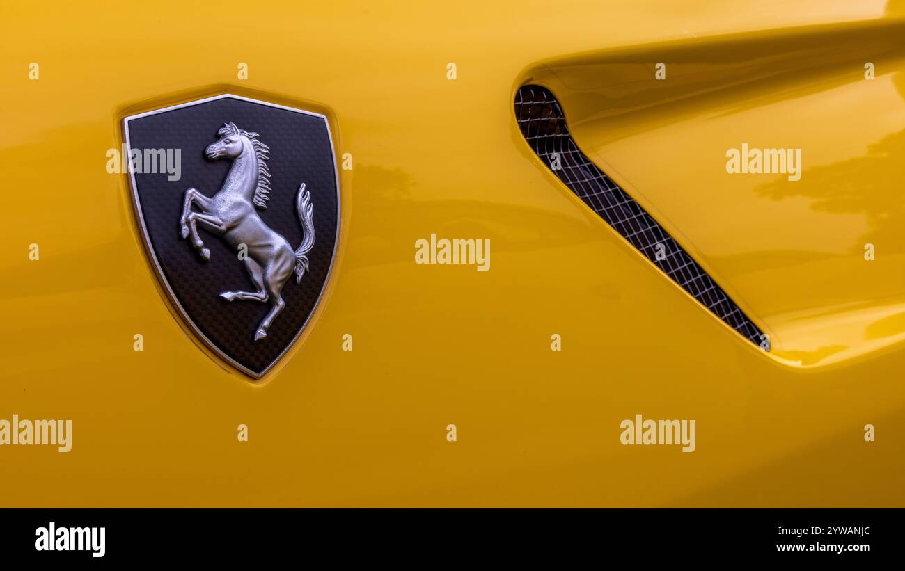 Ferrari 599 GTO Prancing Horse Badge Stock Photo - Alamy