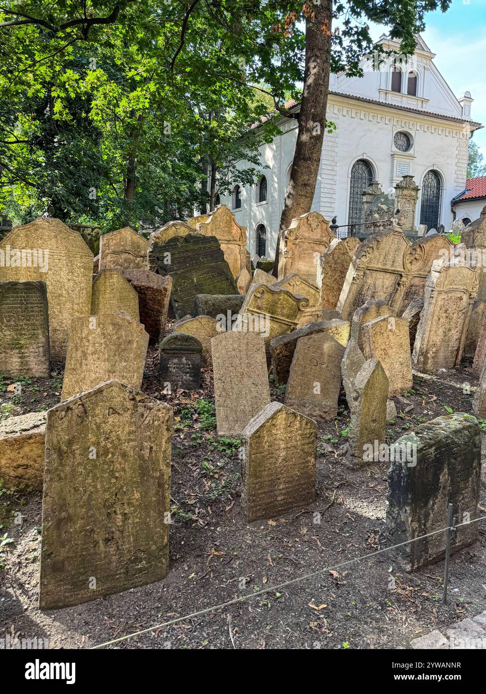 Jewish cemetery hi-res stock photography and images - Alamy