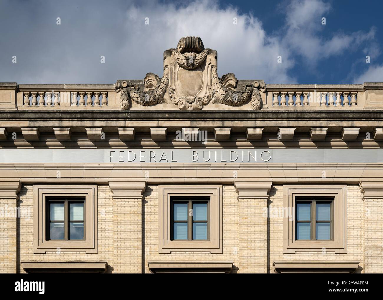 Federal courthouse facade hi-res stock photography and images - Alamy