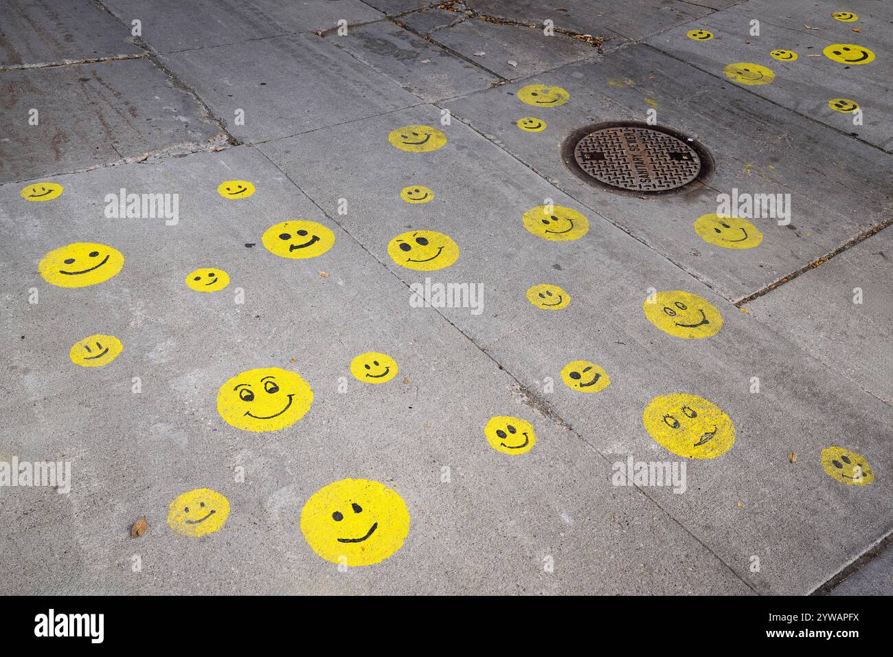 Smiley face people aerial hi-res stock photography and images - Alamy