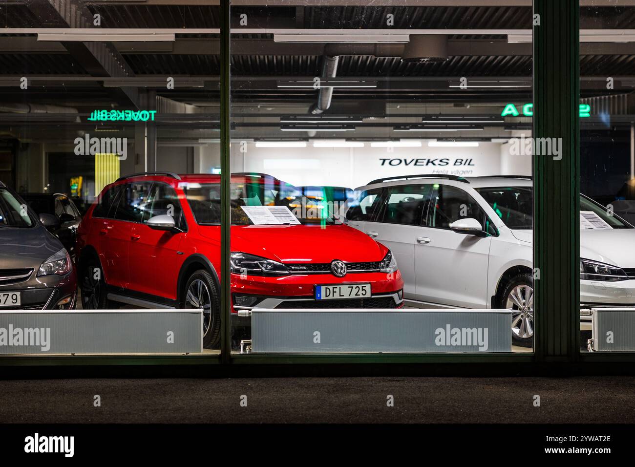 Volkswagen dealership exterior hi-res stock photography and images - Alamy