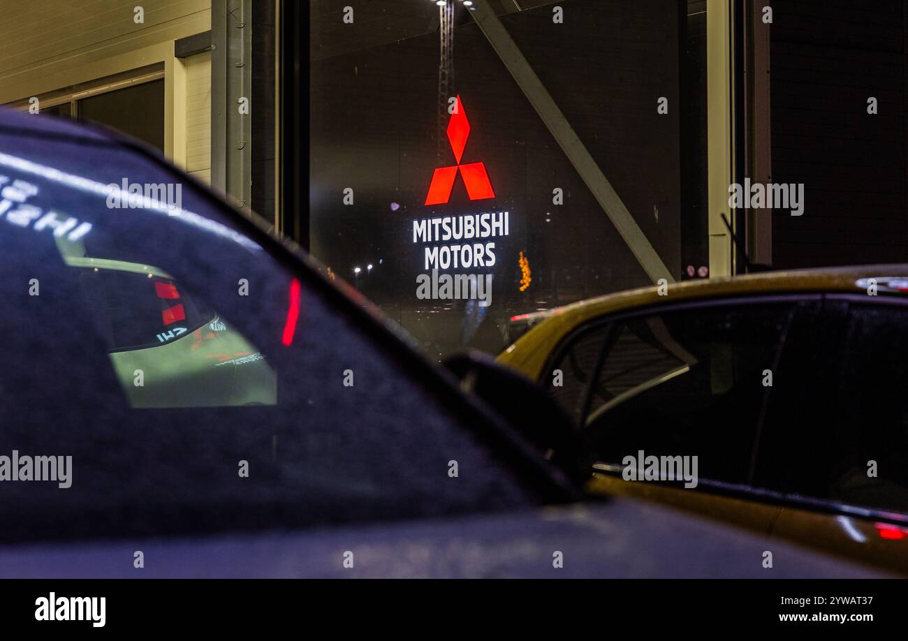 Mitsubishi motors, car dealer Stock Photo - Alamy