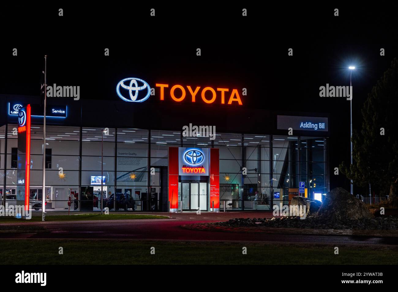 Toyota logotyp hi-res stock photography and images - Alamy