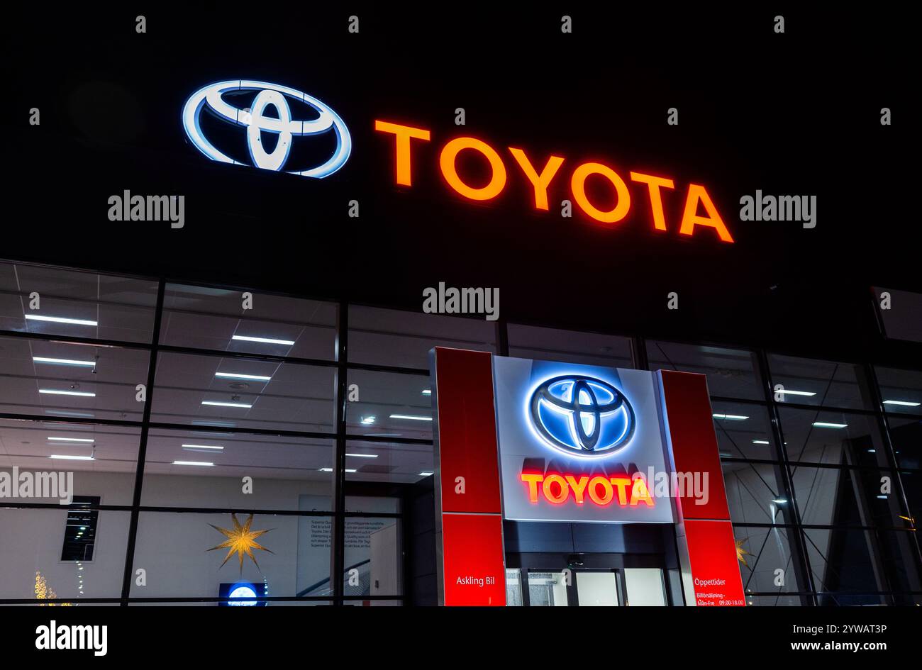 Toyota, car dealer Stock Photo - Alamy