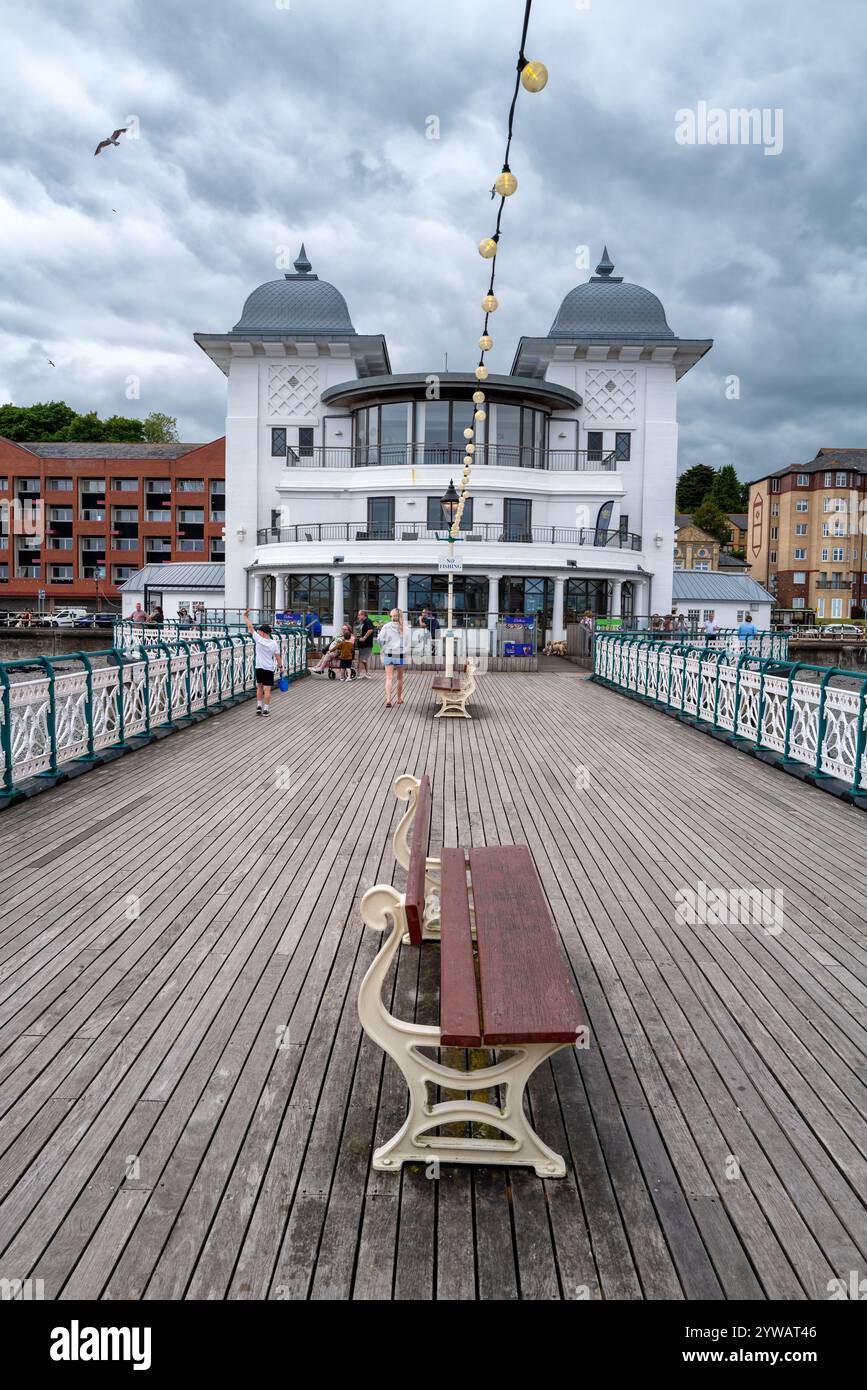 Penarth pier 2024 hi-res stock photography and images - Alamy