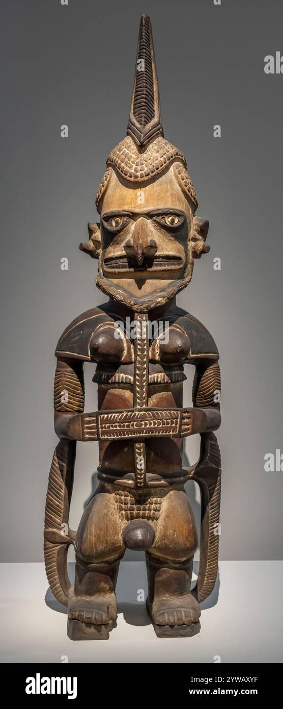 Paris, France - 11 09 2024: Surrealism exposition. Wooden Statue Uli ...