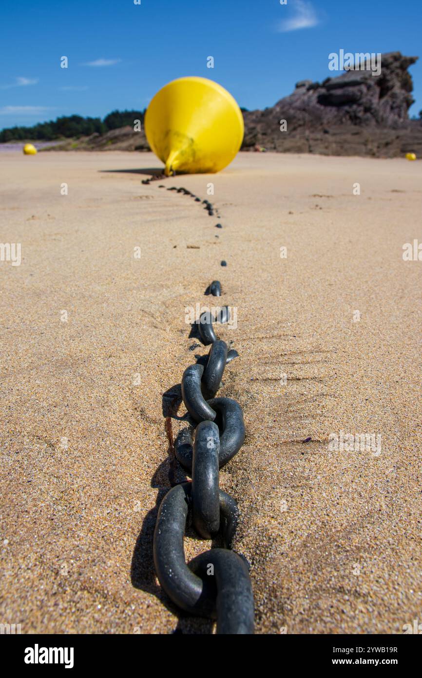 Nautical chain hi-res stock photography and images - Alamy
