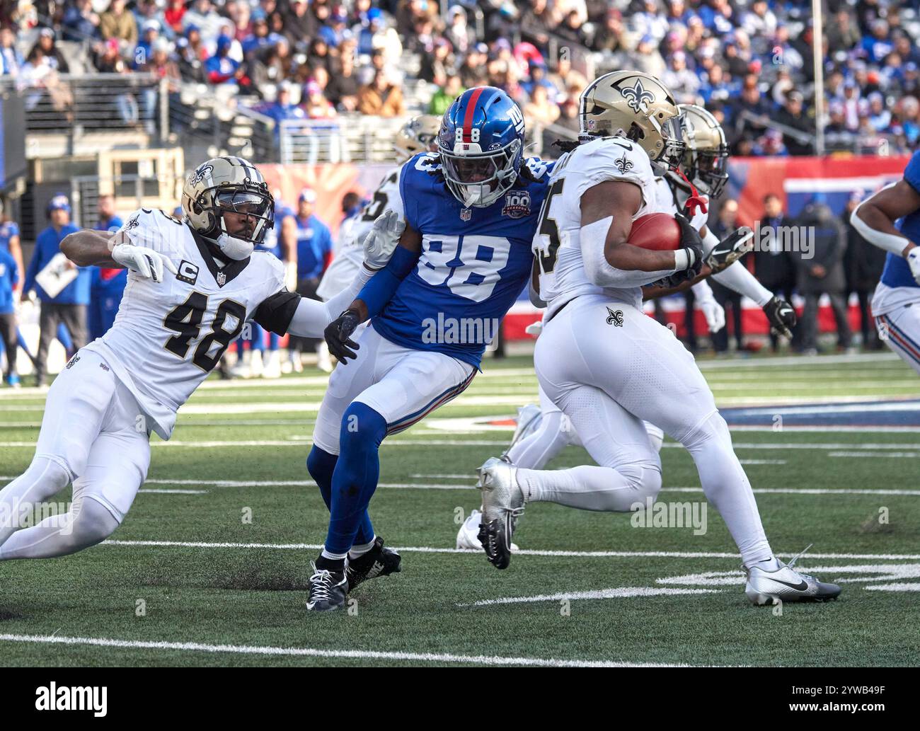 New York Giants wide receiver and special teams Bryce Ford-Wheaton (88) makes a tackle on New ...