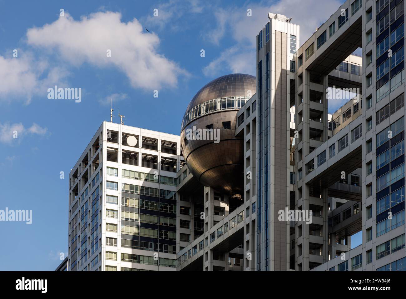 Fuji Tv building in Tokyo, Japan Stock Photo - Alamy