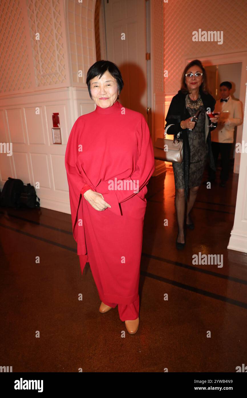 Yogmata hi-res stock photography and images - Alamy