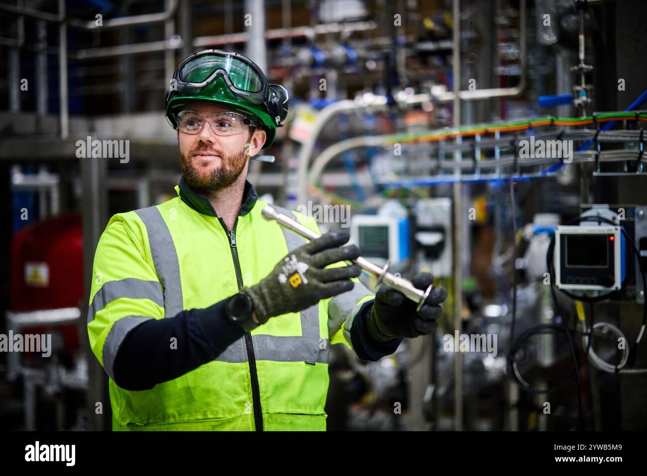 Chemical installation hi-res stock photography and images - Alamy