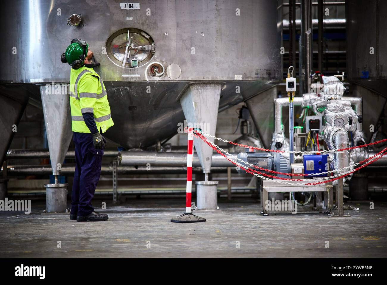 Industrial plant chemical machinery hi-res stock photography and images ...